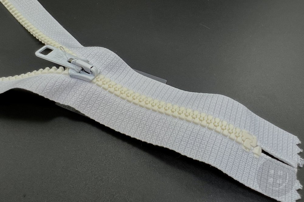 Bone zipper 120 cm indivisible - cream :: Sewing-knitting.eu